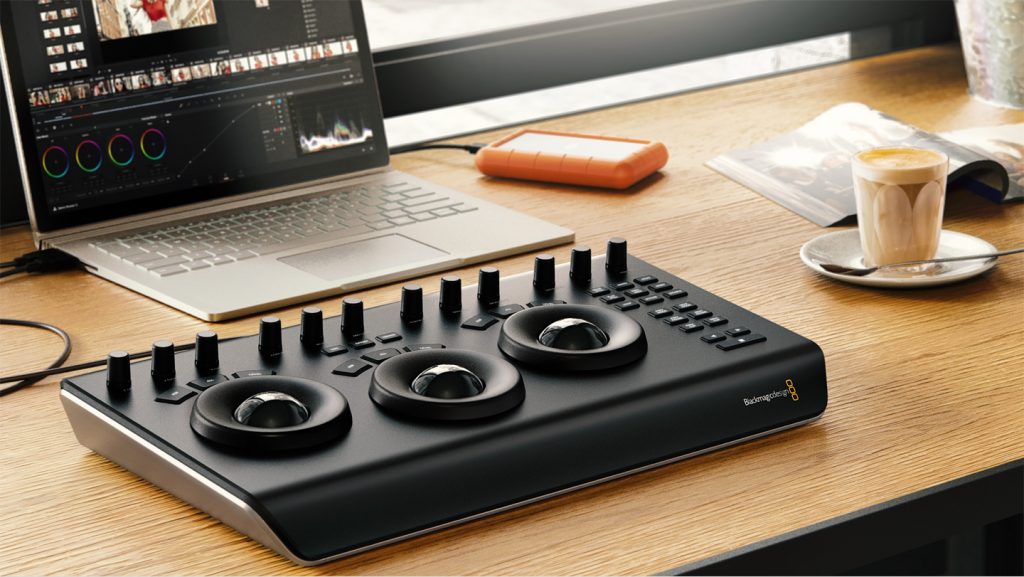 Blackmagic Design DaVinci Resolve Mini Panel